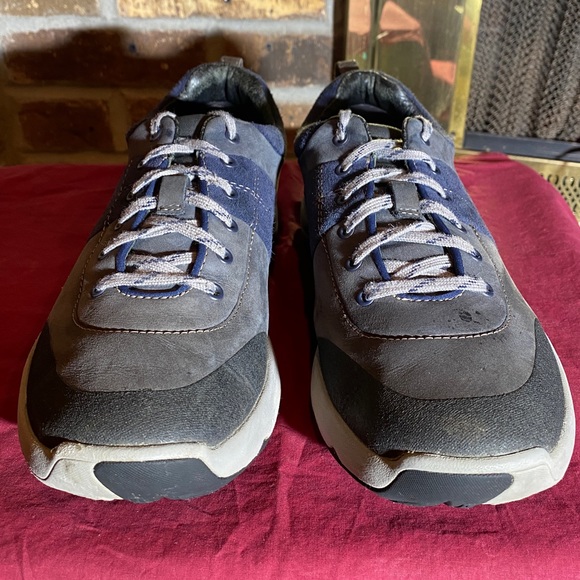 Clarks | Shoes | Womens Clarks Runningwalking Shoes Size 9 | Poshmark